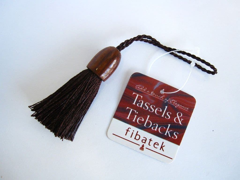 Mini Windsor Key Tassel With Oval Wooden Trim Curtain Blind Fabric Accessory